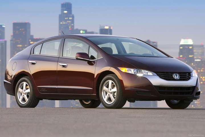 History of Hydrogen Fuel Cells: Who Made the First Hydrogen Car ...