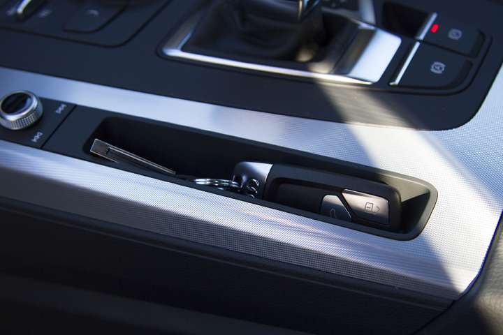 Audi Q5 Design 2017 review | CarsGuide