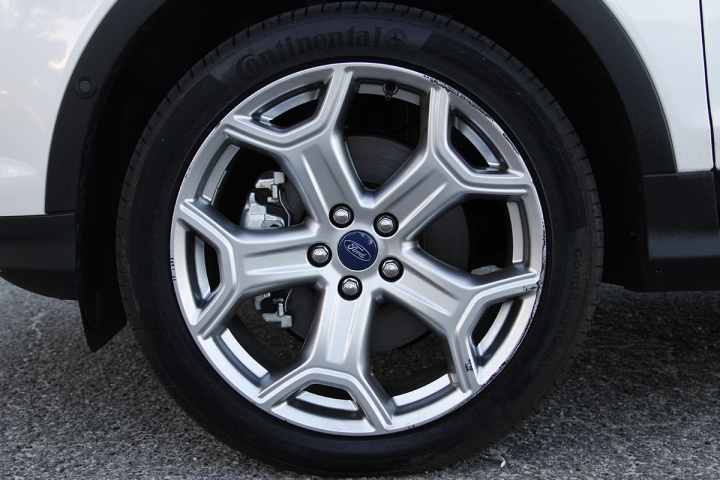 Ford Escape Titanium petrol 2017 review | CarsGuide