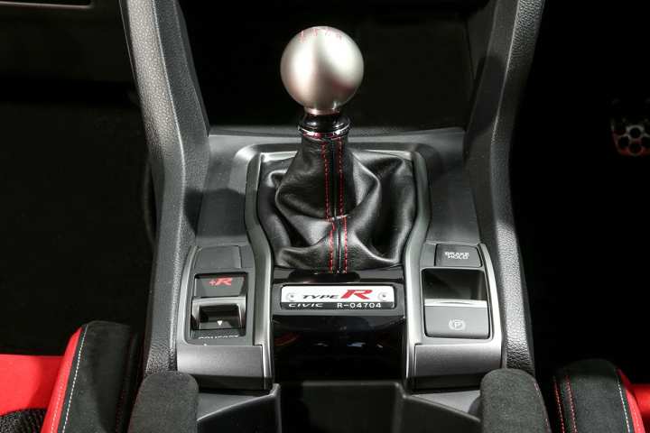 Honda Civic Type R 2017 review | CarsGuide