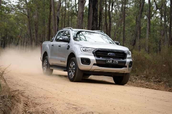 VW Amarok vs Ford Ranger 2019 review | CarsGuide