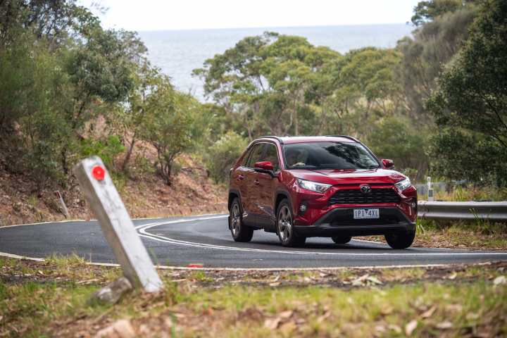 Mid-Size SUV Comparison: We Review 3 of the Best Midsize SUVs (RAV4 ...