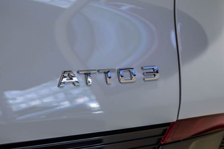 BYD Atto 3 electric car review - Compact EV SUV price challenger for MG ...