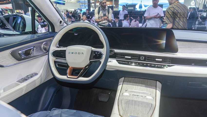 A challenge to the cheapest electric cars? 2024 Chery Omoda 5 EV shown ...