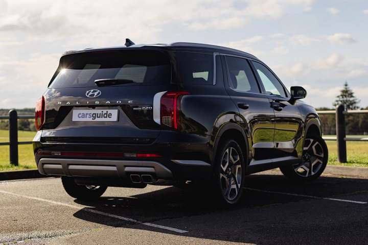 Average Width of a Car - How Wide is a Standard Car? | CarsGuide