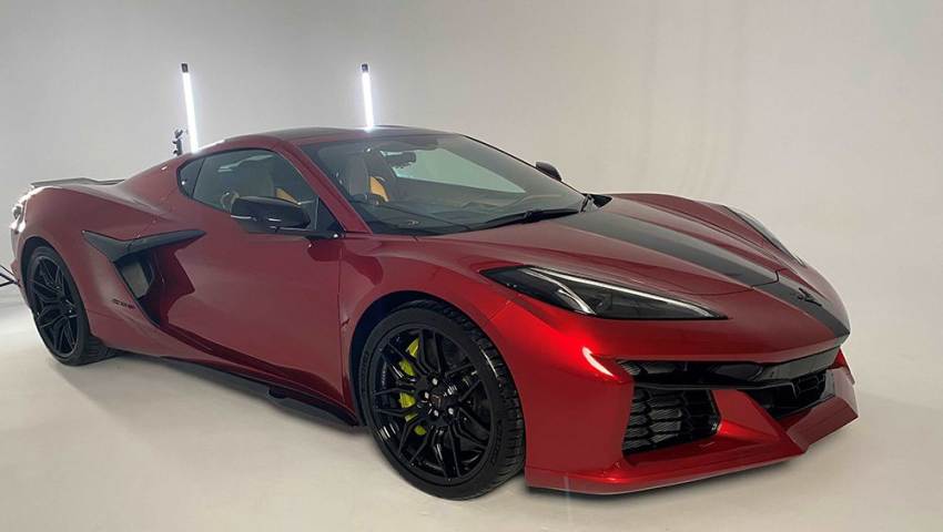 Would you buy this instead of a Porsche 911? 2024 Chevrolet Corvette ...