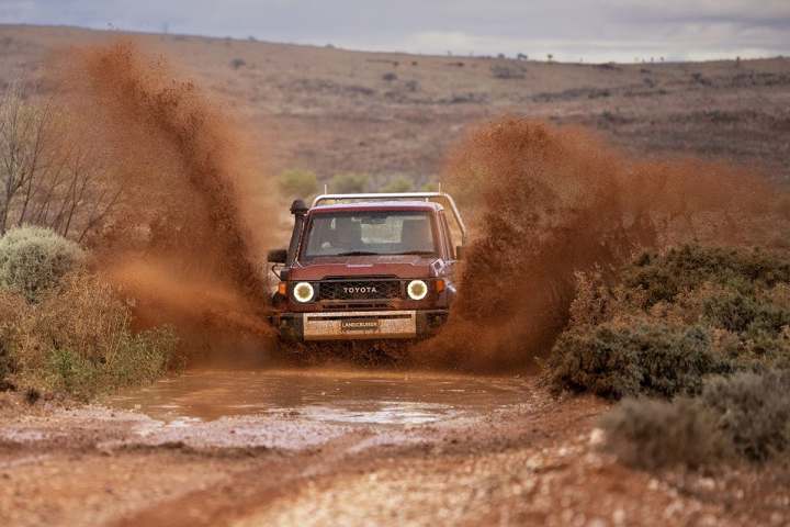 Toyota LandCruiser 70 Series 2024 review – Old-school 4x4 updated with new engine and ...