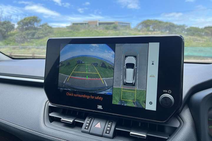 Toyota RAV4 Hybrid 2024 review: Cruiser 2WD Hybrid – Popular Honda CR-V ...