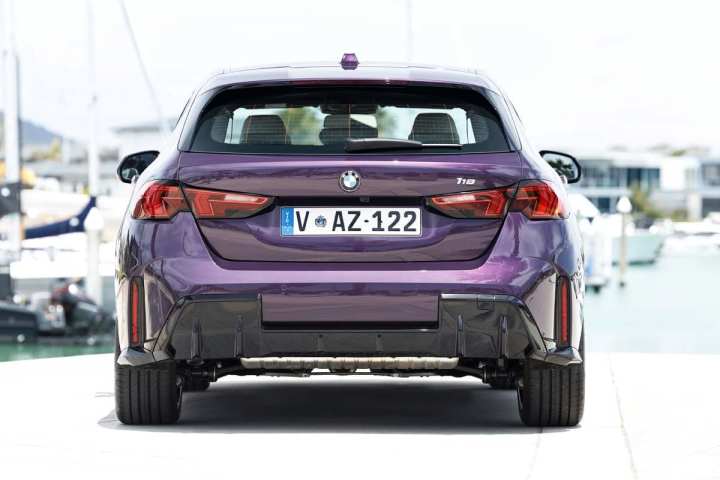 BMW 118i 2025 review: snapshot – premium VW Golf rival a perfect antidote to small SUVs | CarsGuide