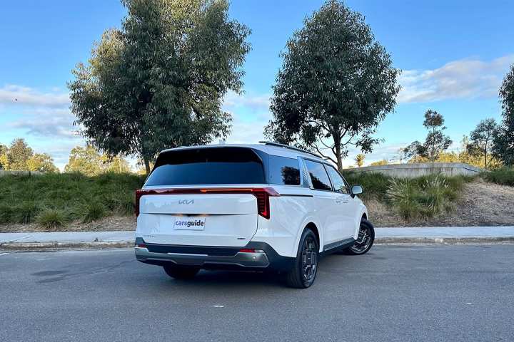 Kia Carnival 2025 review: GT-Line Hybrid long-term | Part 2 -better ...