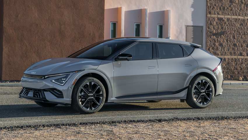 Expensive Kia or cut-price Audi Q8 e-tron? 2025 Kia EV9 GT finally confirmed with simulated ...