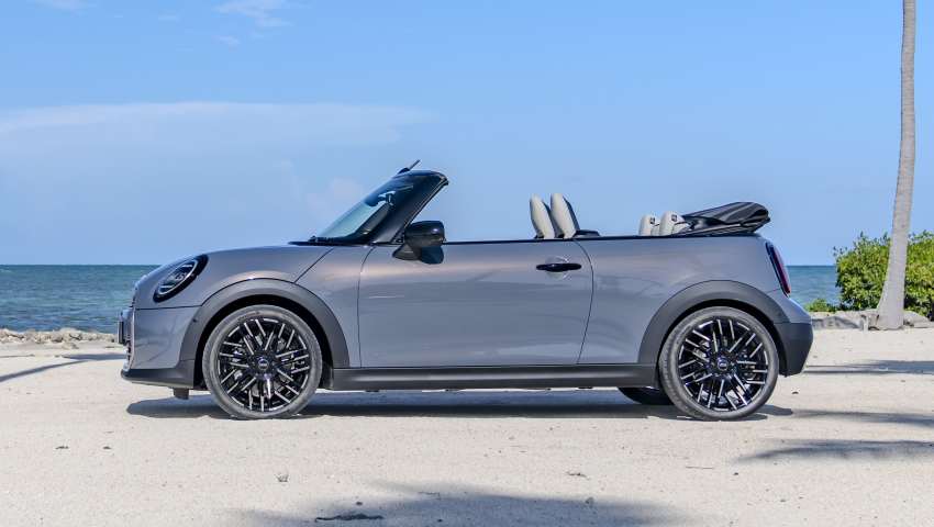 On the brink of extinction: Stylish new 2025 Mini Cooper Convertible ...