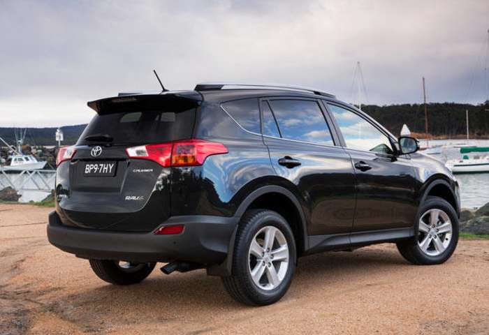 Toyota RAV4 2014 Review | CarsGuide