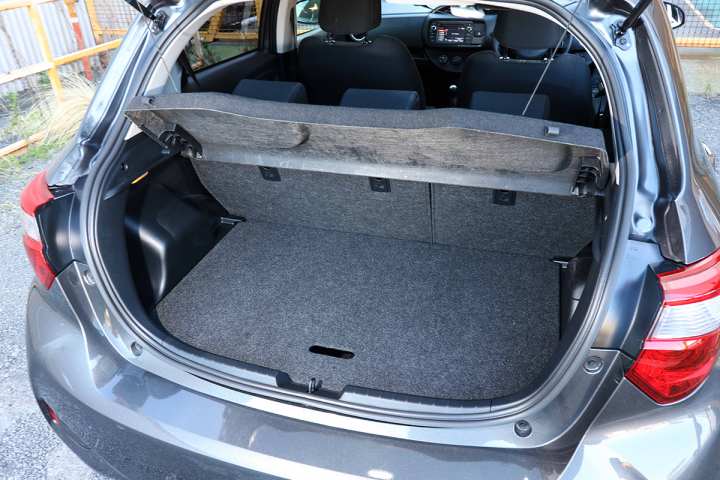 Toyota Yaris SX manual 2017 review | CarsGuide