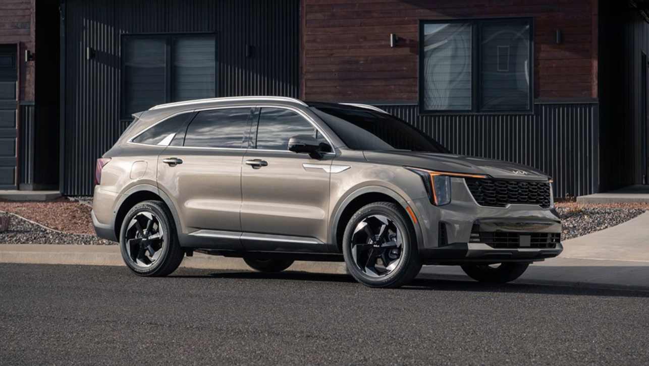 Popular family SUV hit with substantial price rise. 2025 Kia Sorento PHEV gets a more than $3000 ...