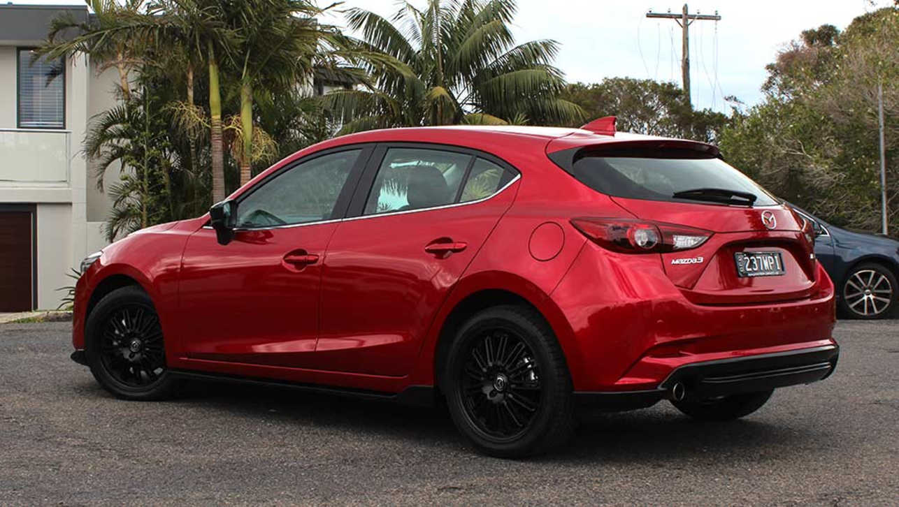 Mazda 3 SP25 Astina hatch 2017 review | CarsGuide