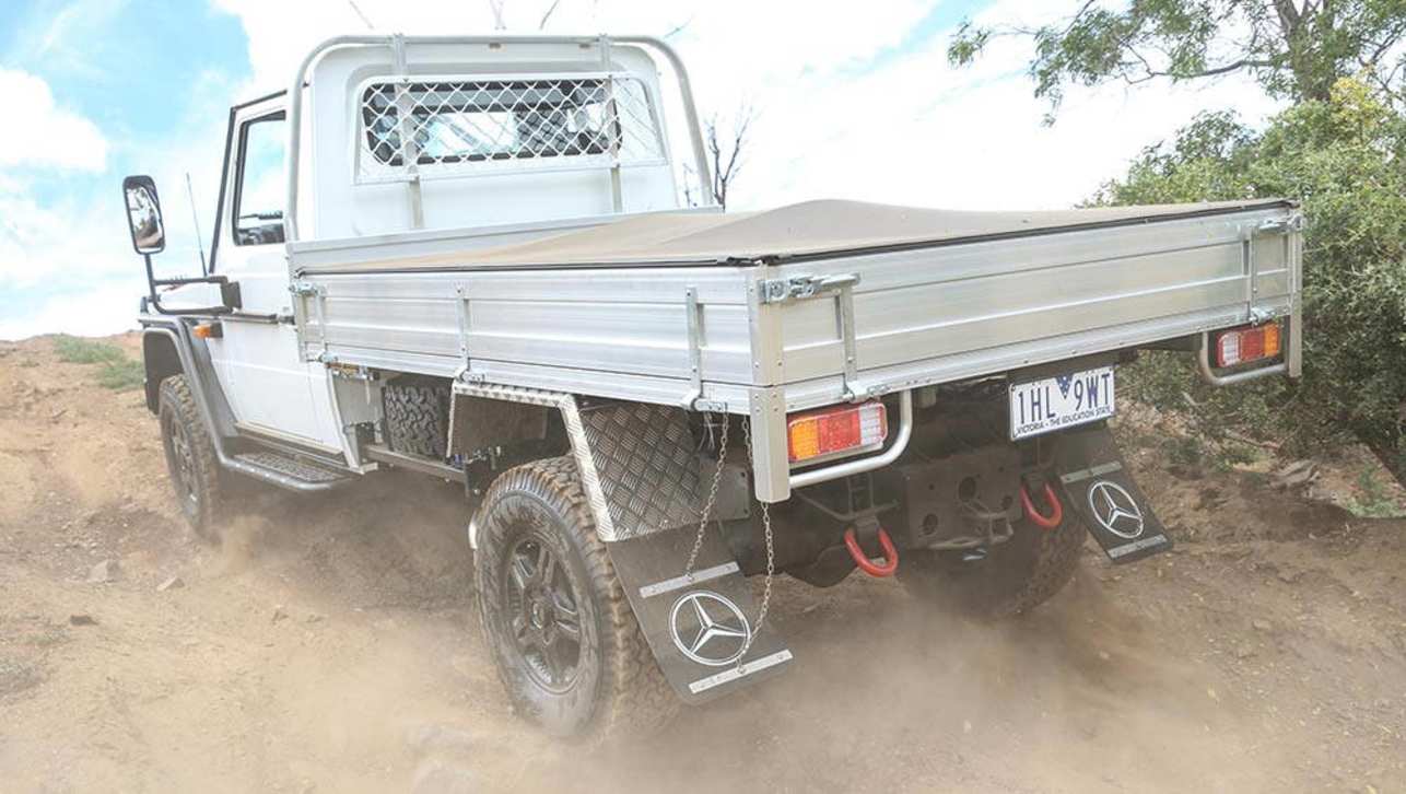 Mercedes Benz G-Professional cab chassis 2016 review | CarsGuide