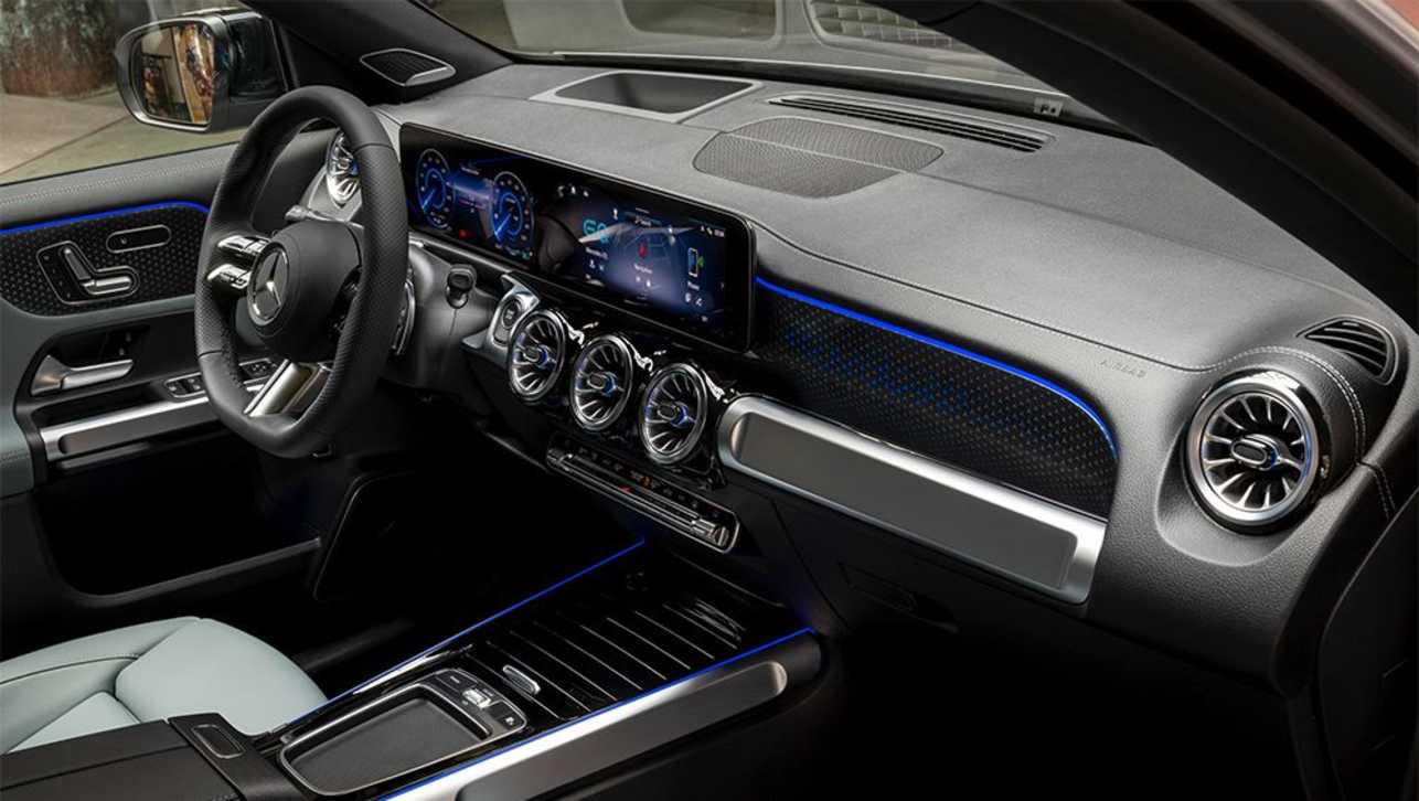 New face who dis? 2024 Mercedes EQA and EQB electric cars get slick ...