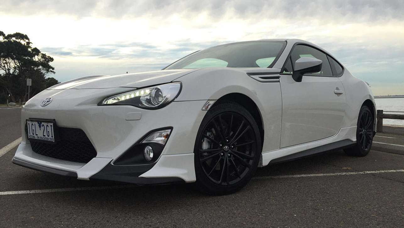 Toyota 86 Blackline Edition 2016 review | CarsGuide