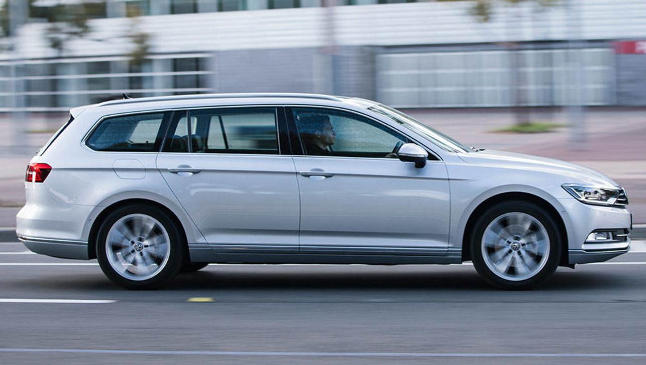 VW Passat wagon 2016 review | CarsGuide