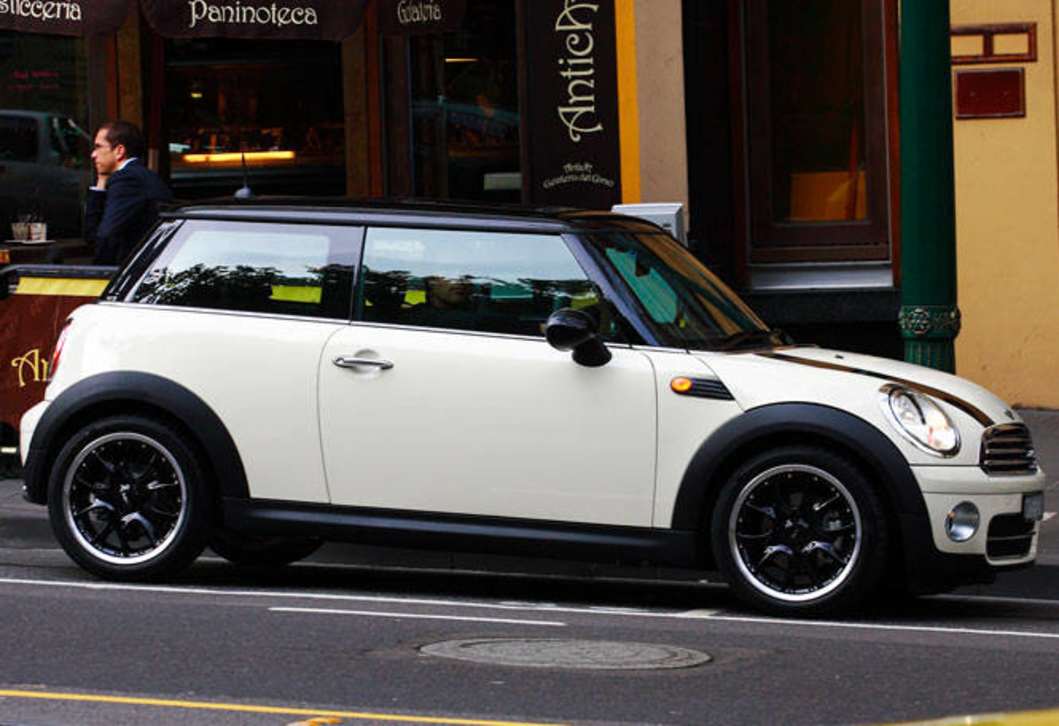 Mini Cooper D 2009 Review | CarsGuide