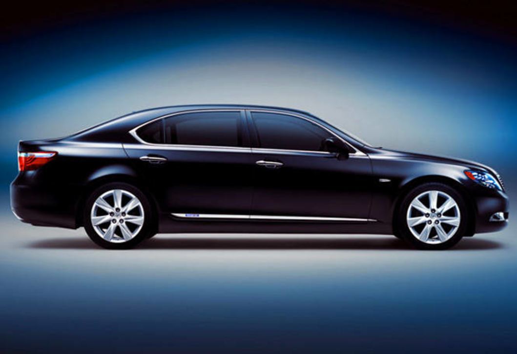 Lexus LS 600hL 2009 Review | CarsGuide