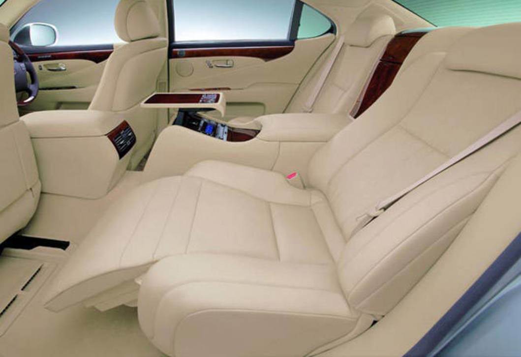 Lexus LS 600hL 2009 Review | CarsGuide