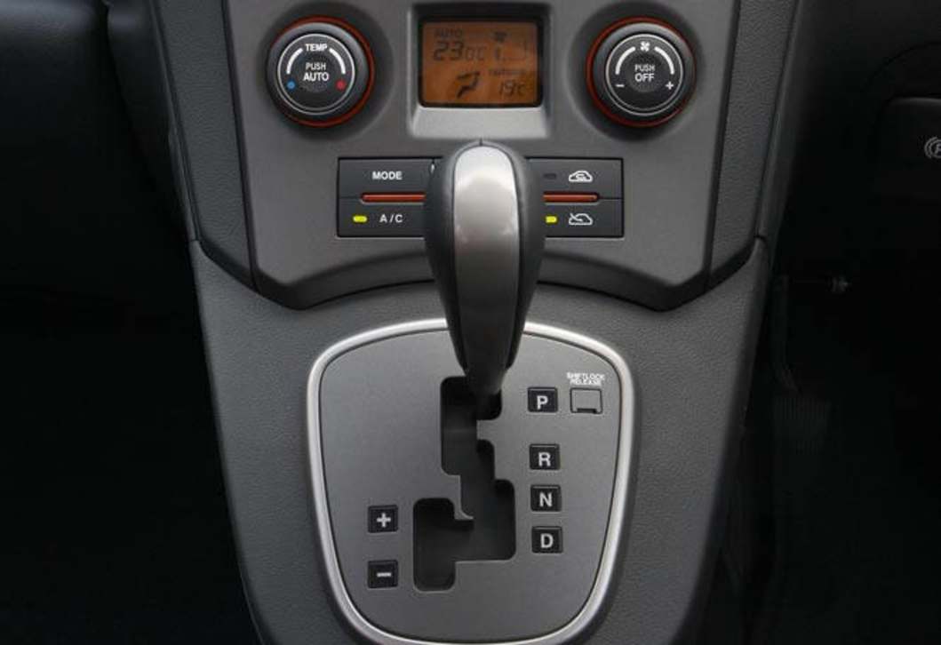 Used Kia Rondo review: 2008-2009 | CarsGuide