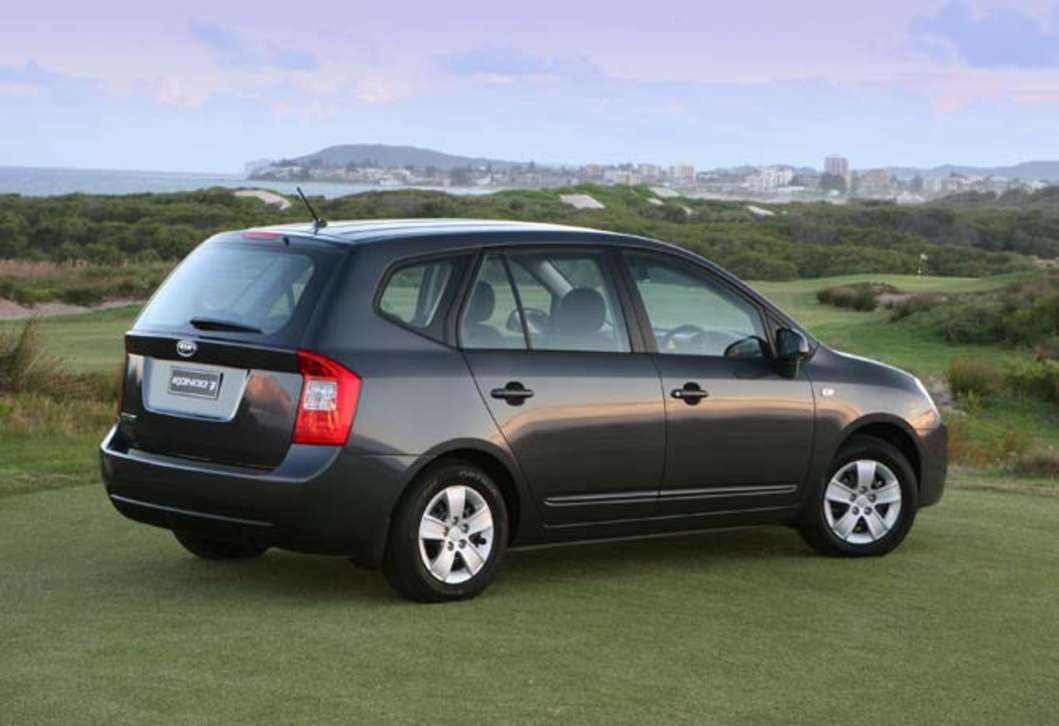Used Kia Rondo review: 2008-2009 | CarsGuide