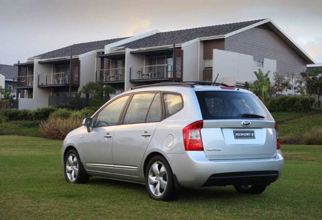 Used Kia Rondo review: 2008-2009 | CarsGuide