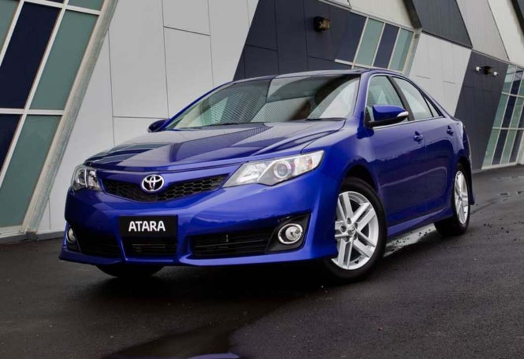 Toyota Camry Atara SX 2012 review | CarsGuide