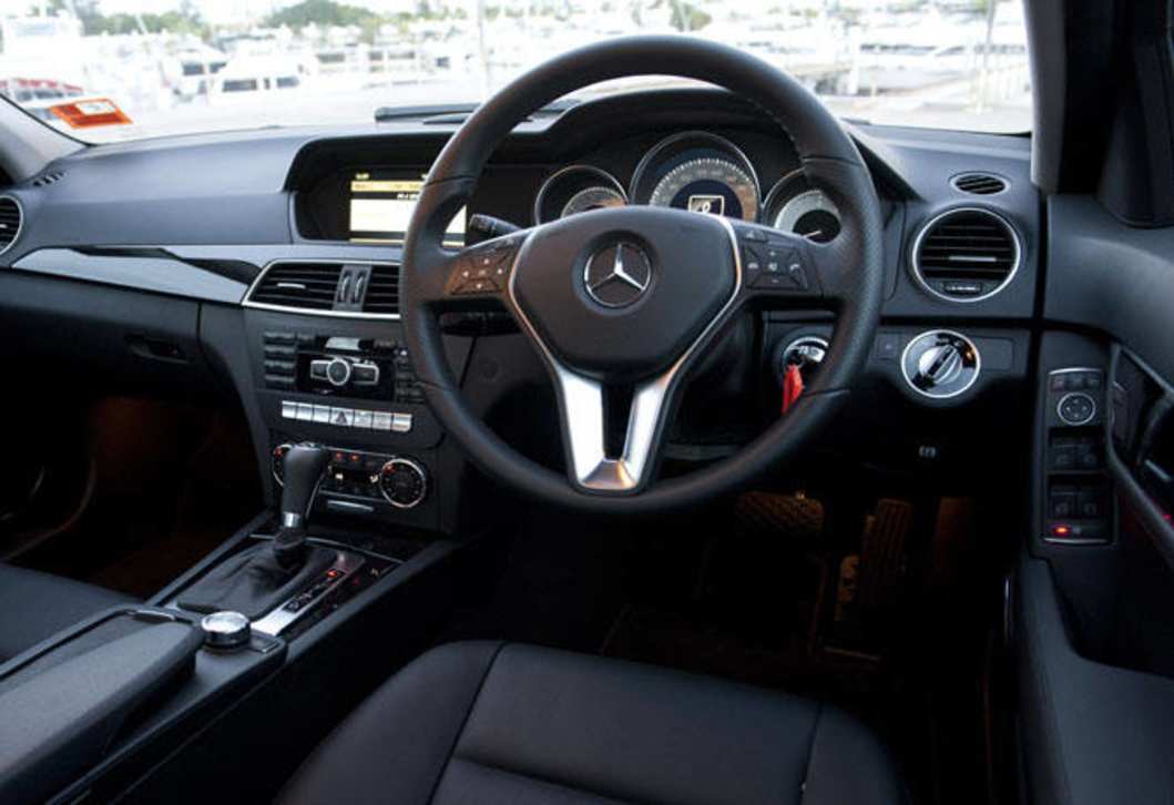 Prestige car comparison | CarsGuide