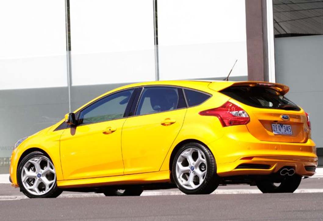 Ford Focus ST 2.0L 2013 review: first drive | CarsGuide