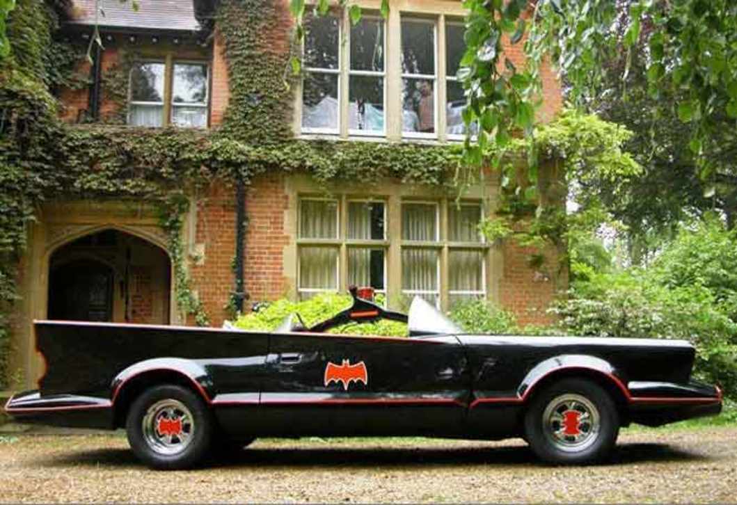 Batmobile replica auction - Car News | CarsGuide
