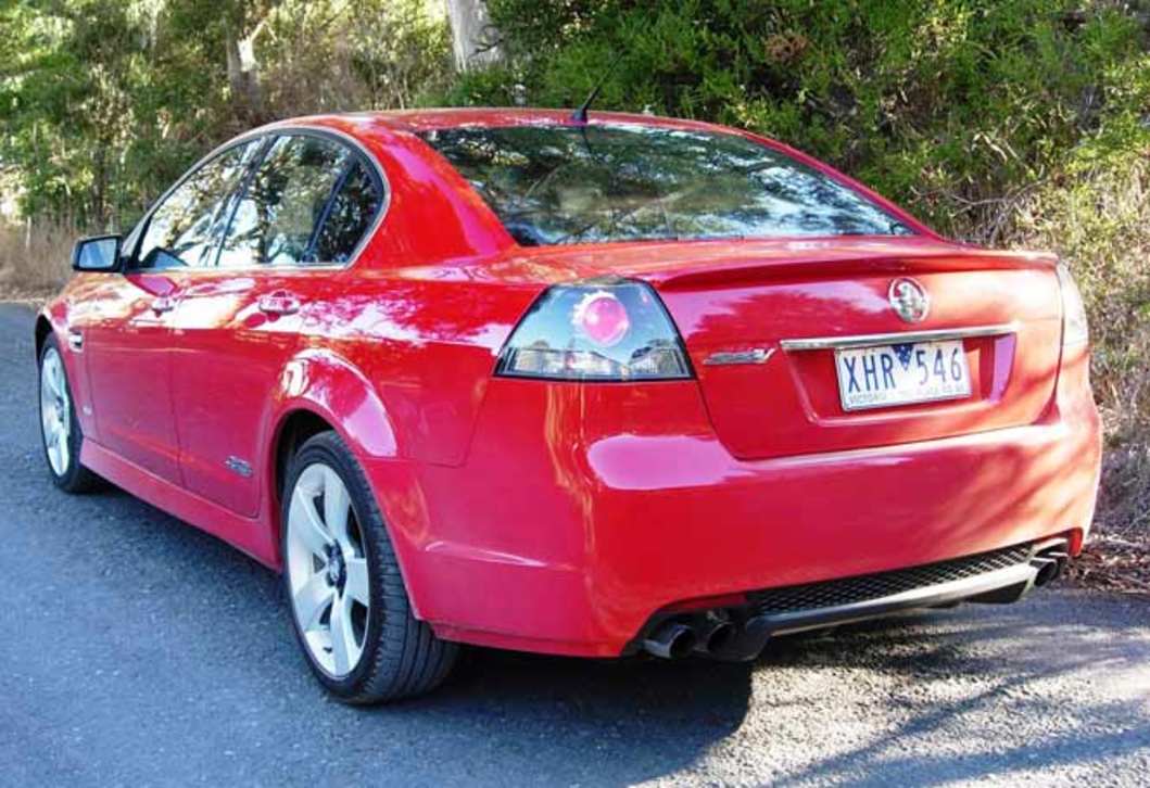 Holden Commodore SS V SE 2010 Review | CarsGuide