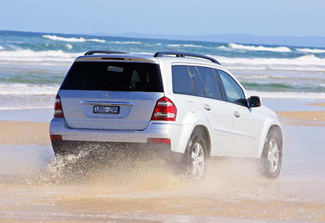 Mercedes-Benz GL-Class 2010 Review | CarsGuide