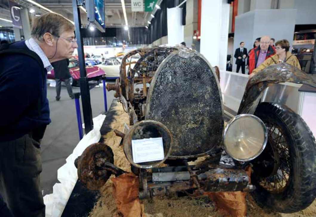 Rusty 1925 Bugatti sells for $408,000 - Car News | CarsGuide
