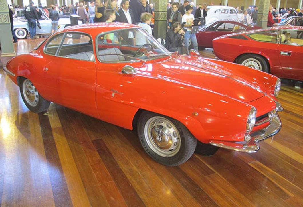 Car fans flock to Motorclassica - Car News | CarsGuide