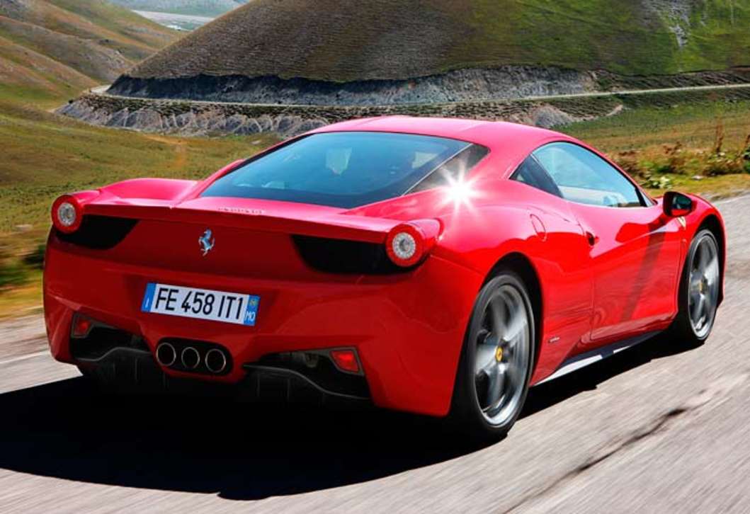 Ferrari F458 Italia first photos - Car News | CarsGuide