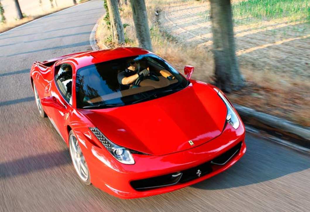 Ferrari F458 Italia first photos - Car News | CarsGuide