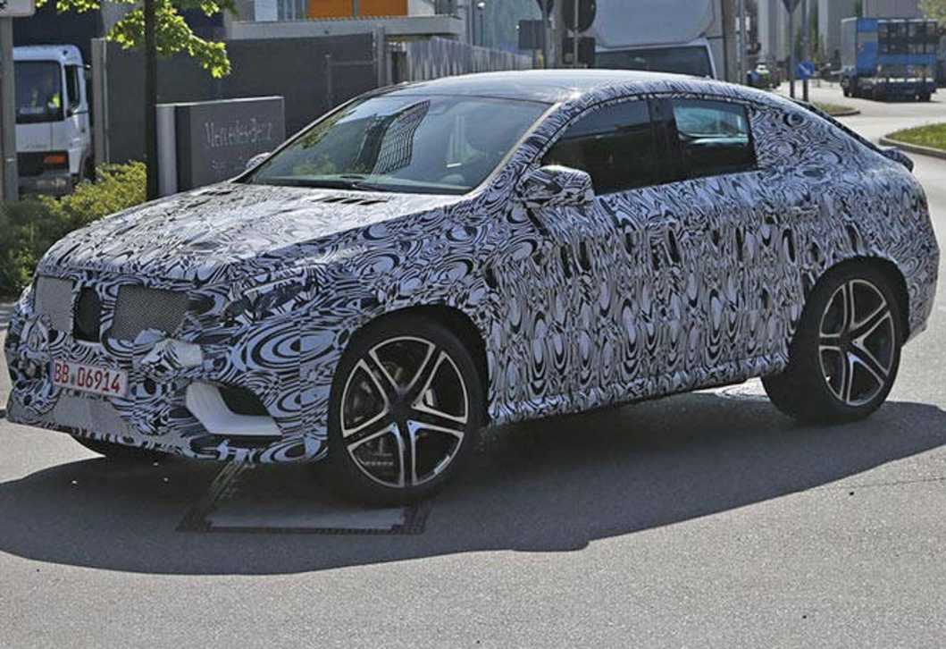 Mercedes-Benz MLC | spy shots - Car News | CarsGuide