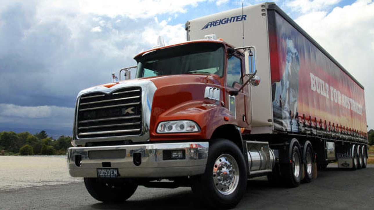 Mack MP10 engine is top bulldog - Car News | CarsGuide