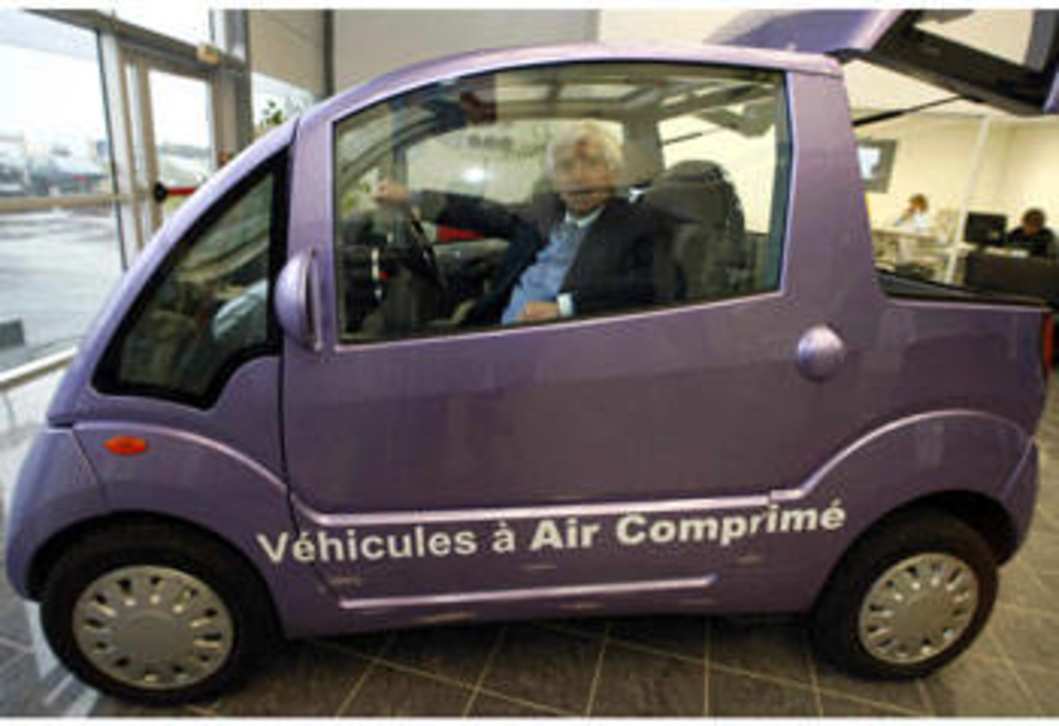 MiniCat driven on air - Car News | CarsGuide