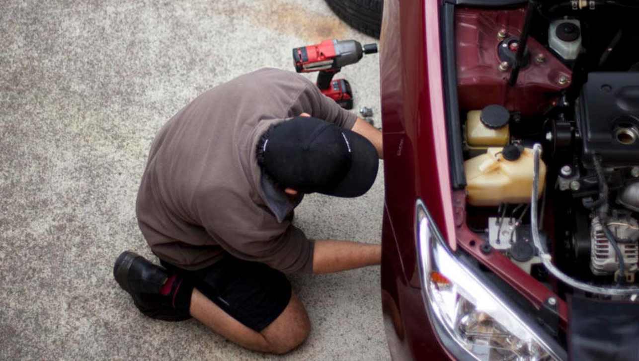 Car Servicing Costs - Don't Pay too Much | CarsGuide