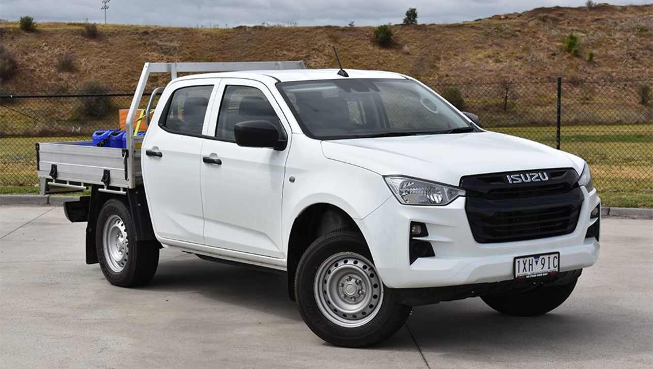 Isuzu D-Max 2024 review: 4x2 SX Crew Cab Chassis (1.9L) High Ride long-term | Part 2 - Heavy ...