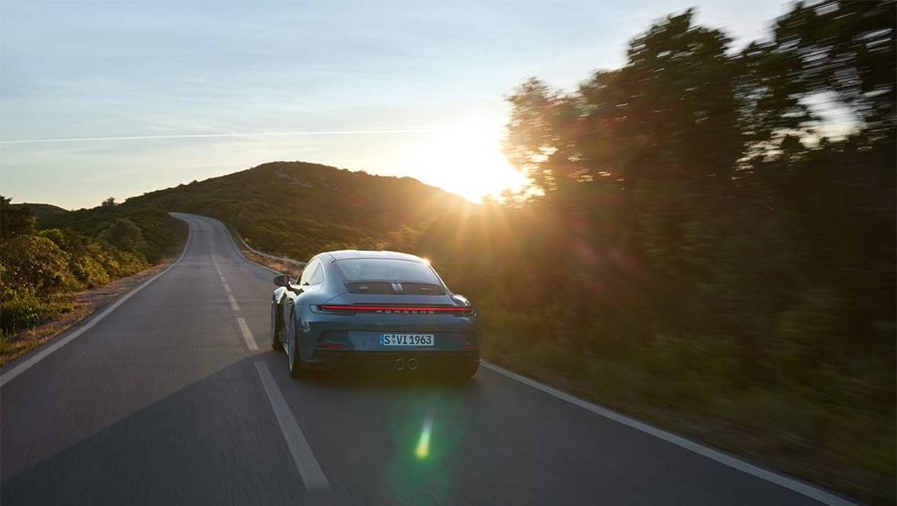 Porsche lights the candles on lightweight limited-edition 911 S/T to ...