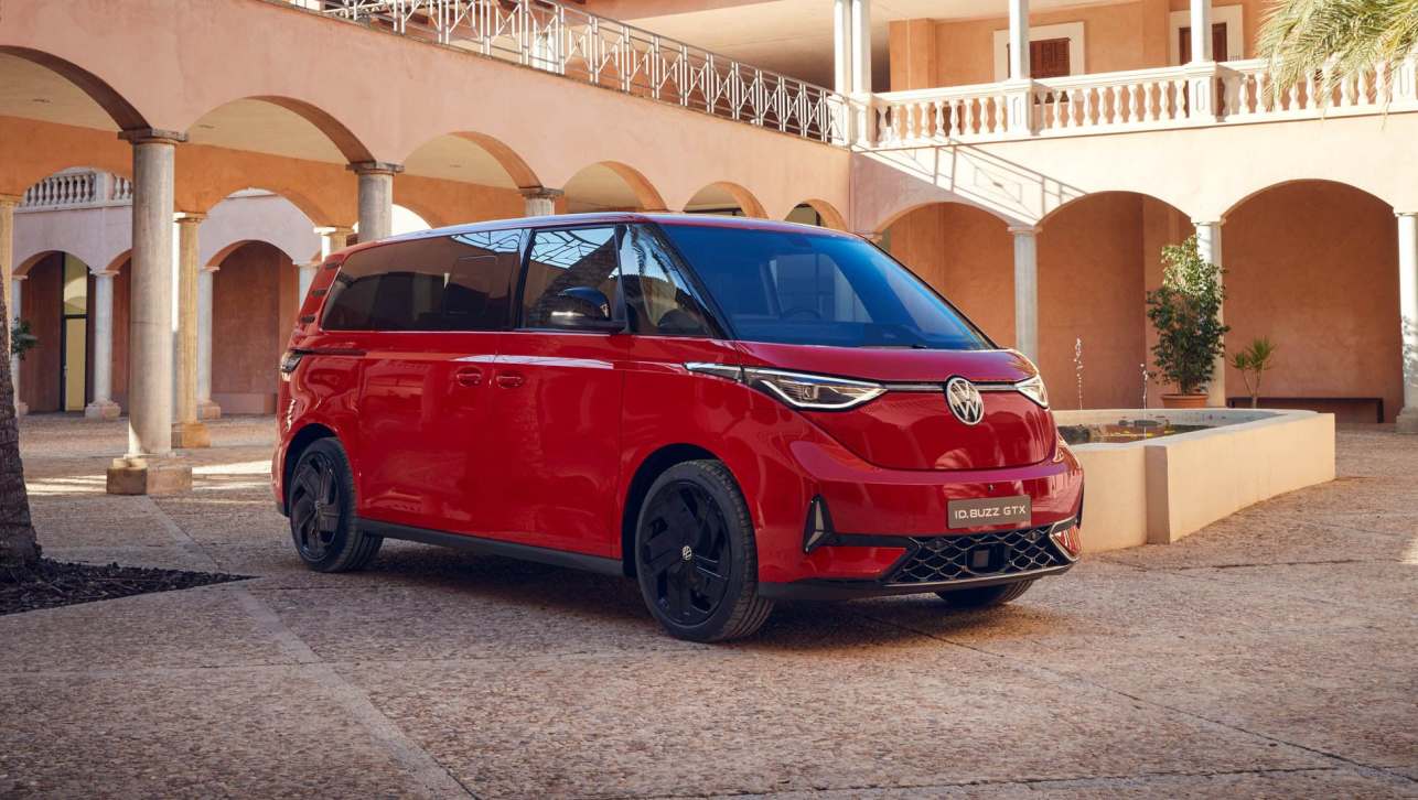 New go-fast family-hauler confirmed for Oz: 2025 Volkswagen ID.Buzz GTX ...