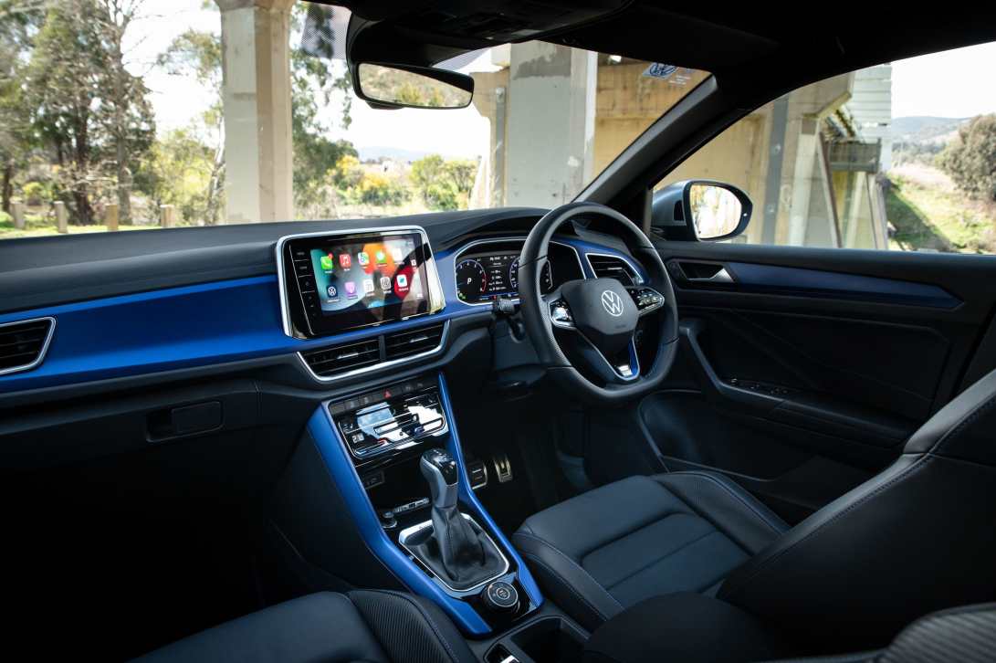 Volkswagen T-Roc Specs & Features | CarsGuide