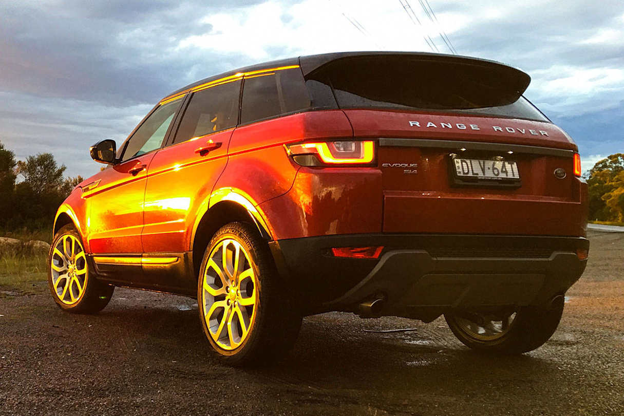 Range Rover Evoque 2017 review | CarsGuide