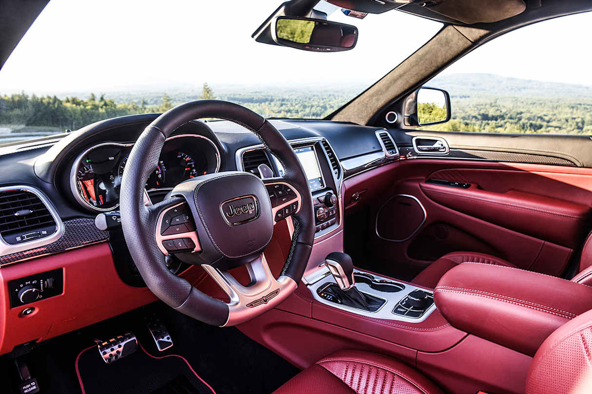 Jeep Grand Cherokee Trackhawk 2018 review | CarsGuide